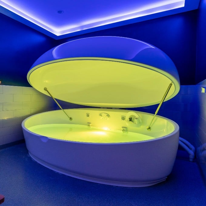 Relaxing Float Therapy Session in Fort Lauderdale | Virgin Experience Gifts