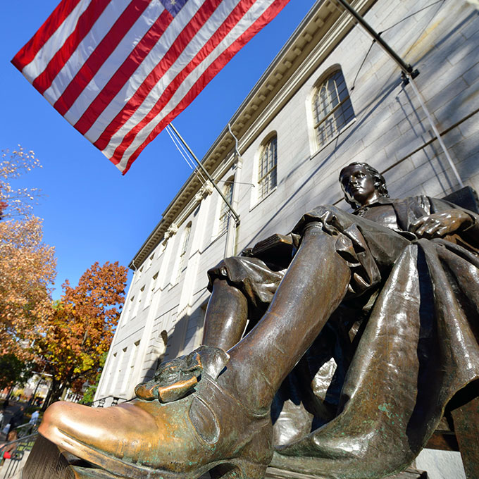 Harvard University Outdoor Scavenger Hunt | Virgin Experience Gifts