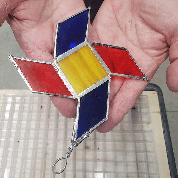 Beginner Stained Glass Class | Virgin Experience Gifts